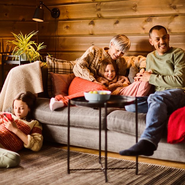 På nett. Med internett, TV og strømmetjenester fra Altibox.